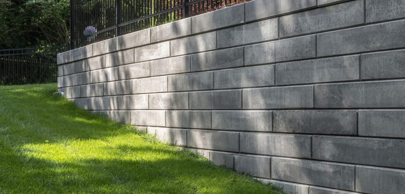 SIENA EDGE™ WALLS | Unilock Chicago