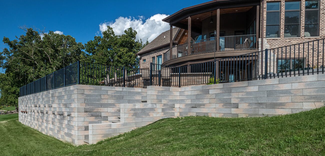 SIENA EDGE™ WALLS | Unilock Chicago