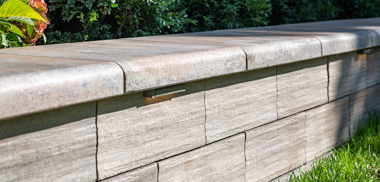 ENDURA™ COPING | Unilock Chicago
